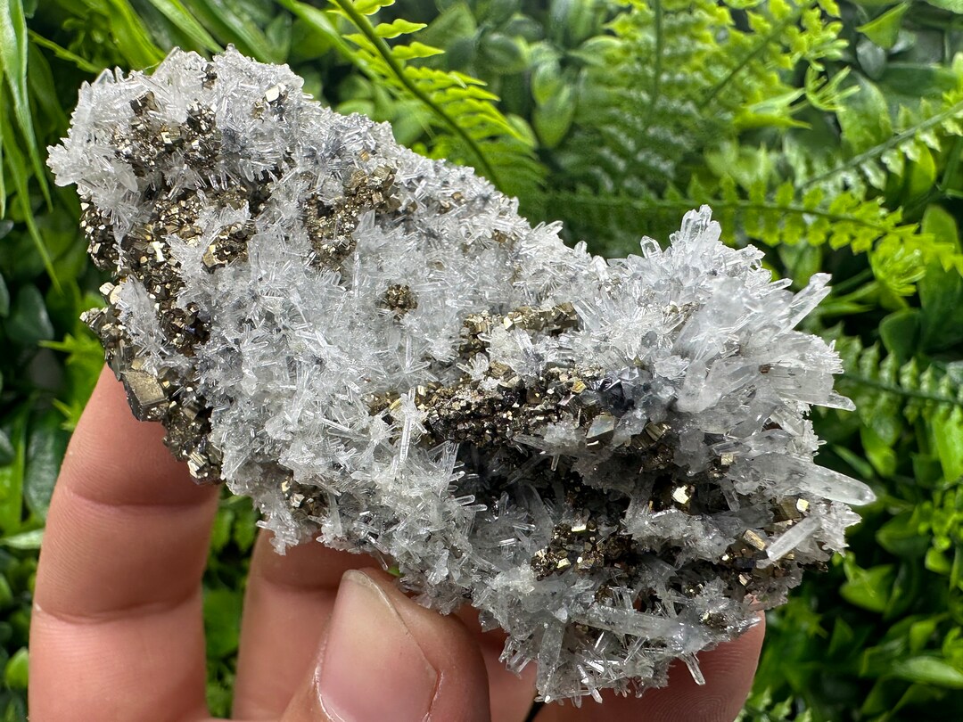 Very Aesthetic,finished,needle Quartz Whit Pyrite,chlorite Natural ...