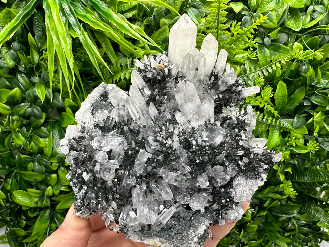 Wonderful Transparent Quartz Whit Chlorite Inclusions Natural Mineral ...