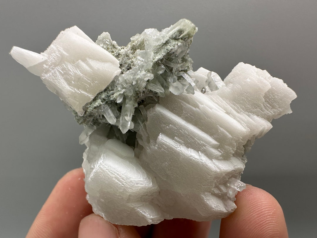 Stunning Mangano Calcite on Quartz Whit Chlorite,natural Minerals ...