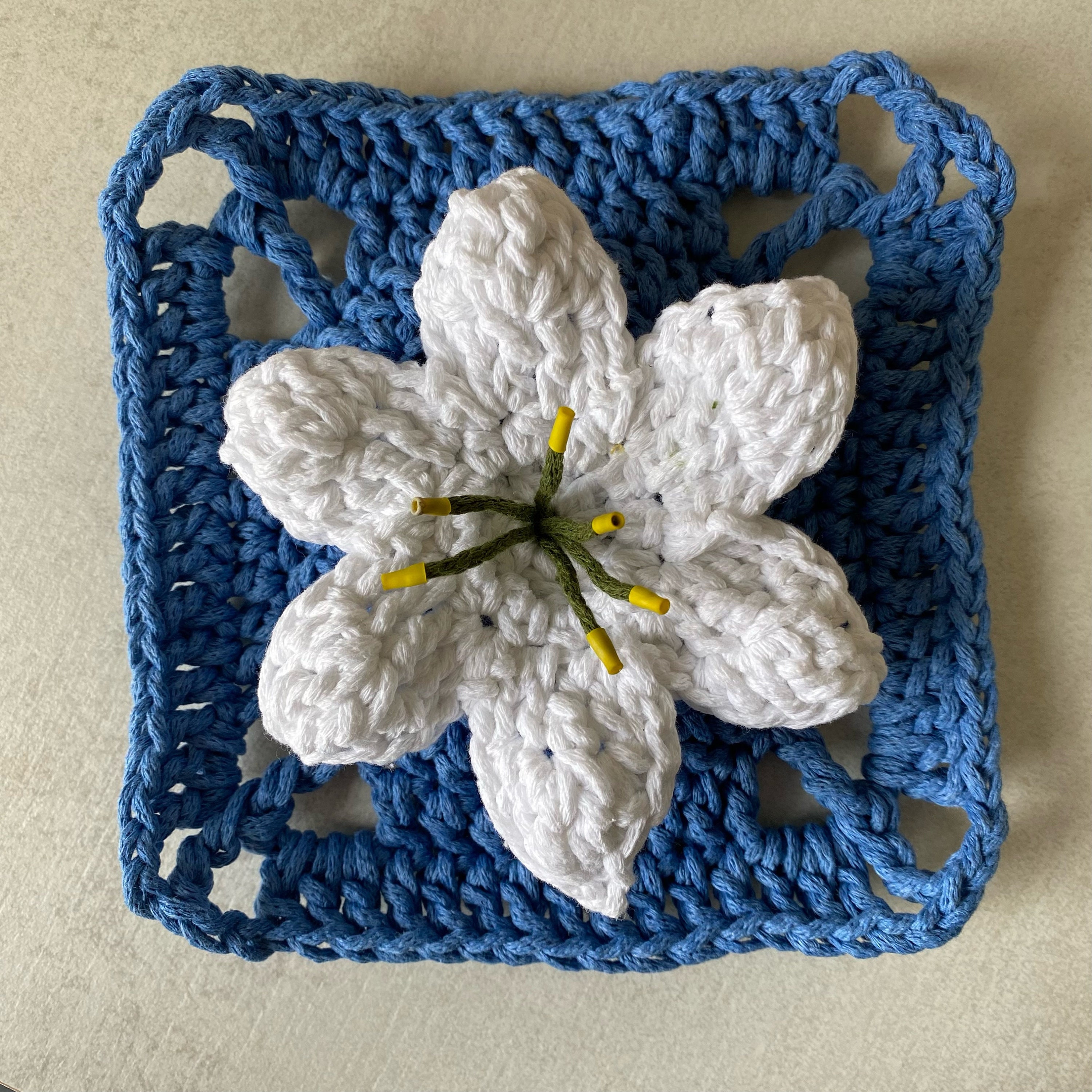 Elegant Crochet Easter Lily Granny Square - Spring Floral Crochet ...