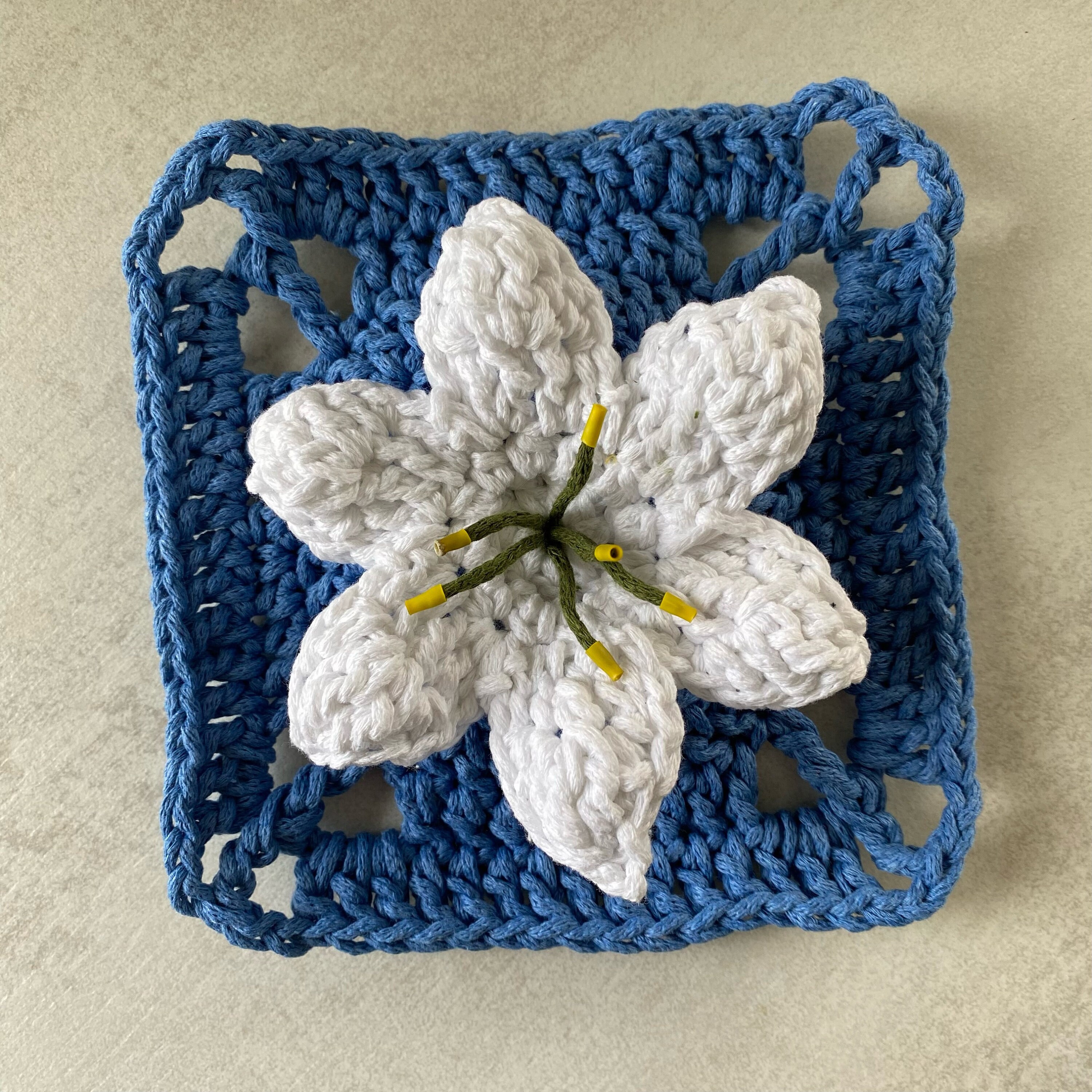 Elegant Crochet Easter Lily Granny Square - Spring Floral Crochet ...