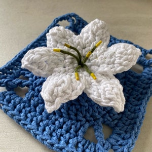 Elegant Crochet Easter Lily Granny Square - Spring Floral Crochet ...