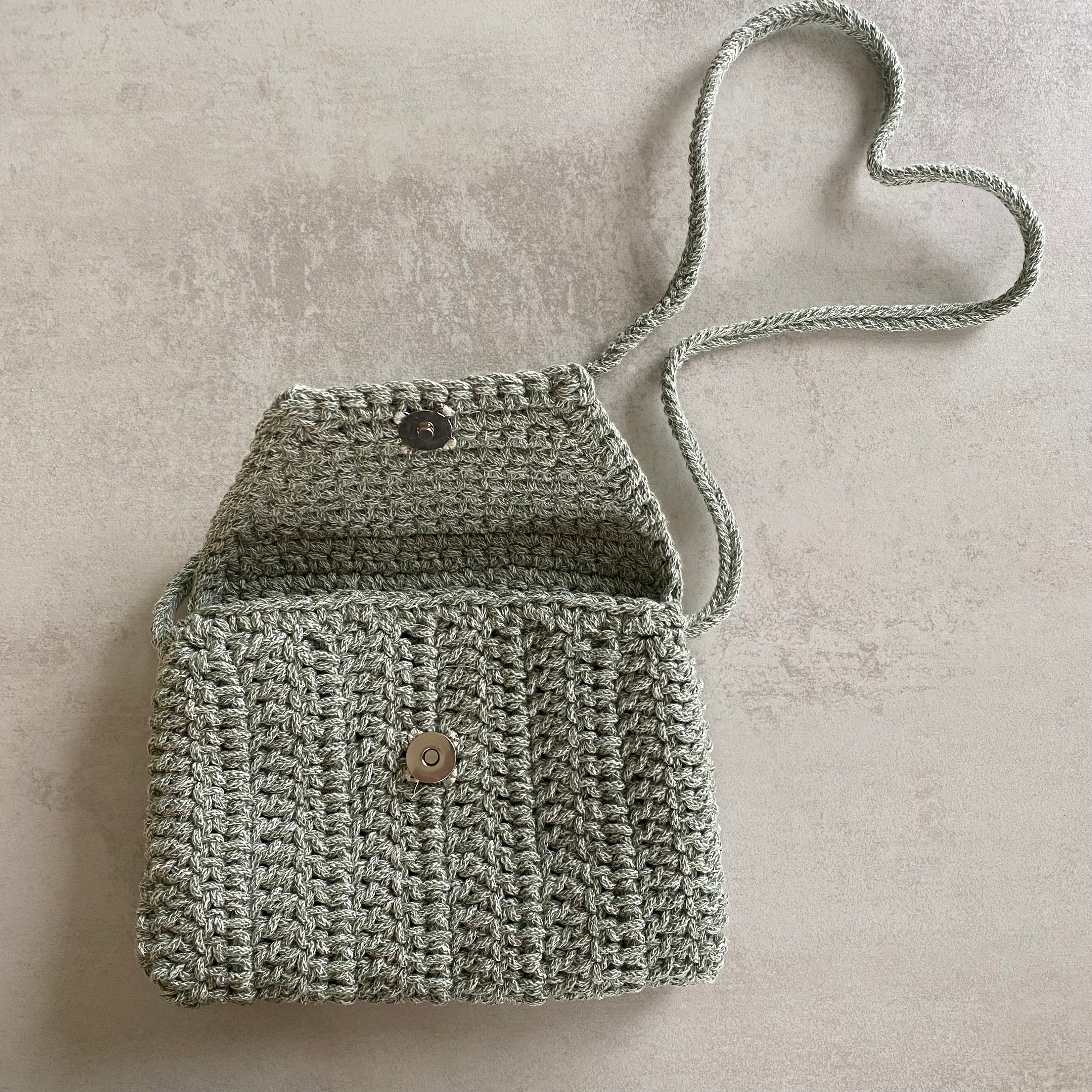 Chic and Compact Crochet Bag Pattern - PDF Tutorial for a Stylish Small ...