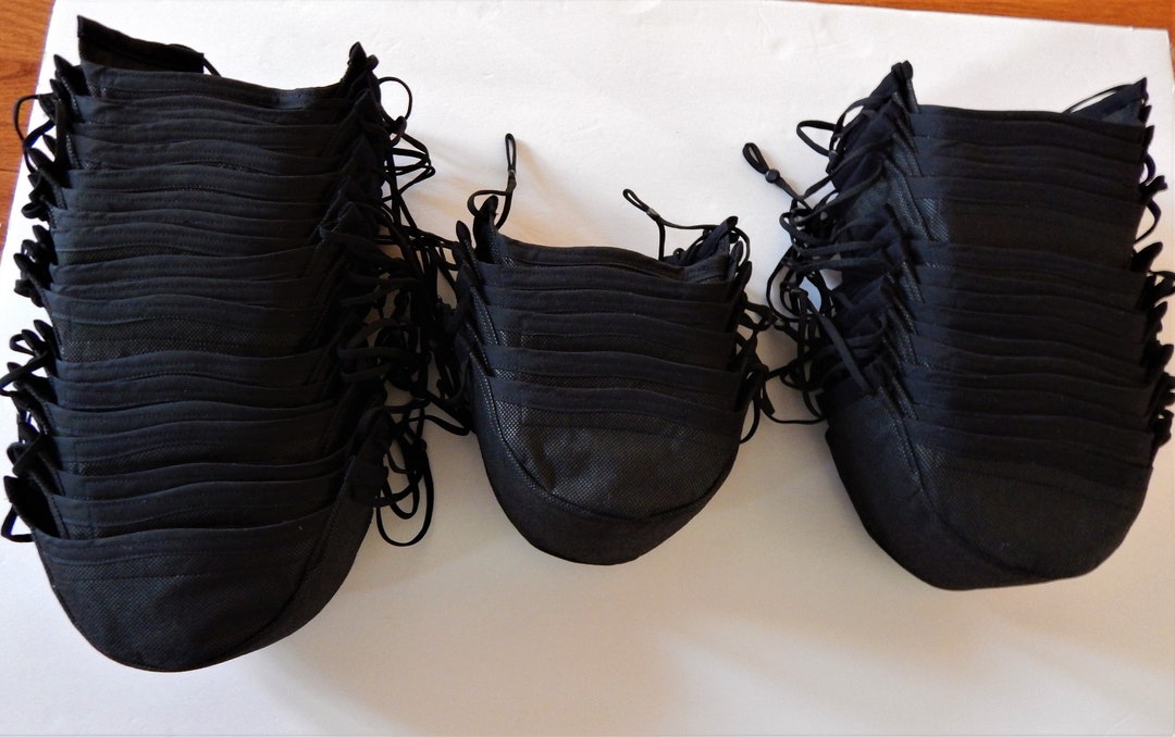 SALE BLACK Singer Mask Ready Made 3 Layer Polypropylene 70gsm Singers ...