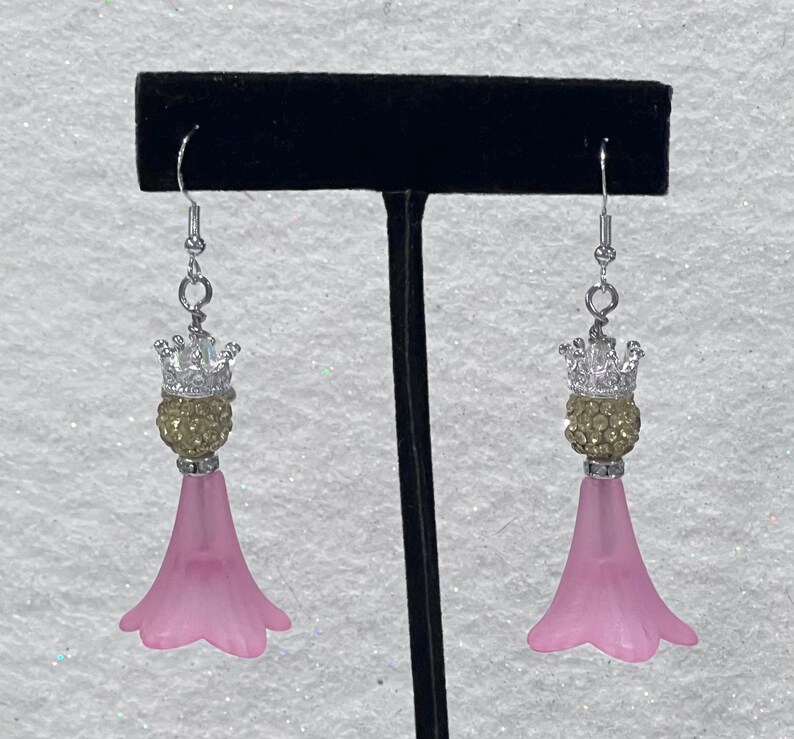 Wicked Inspired Earrings: Elphaba and Glinda Jewelry - Etsy
