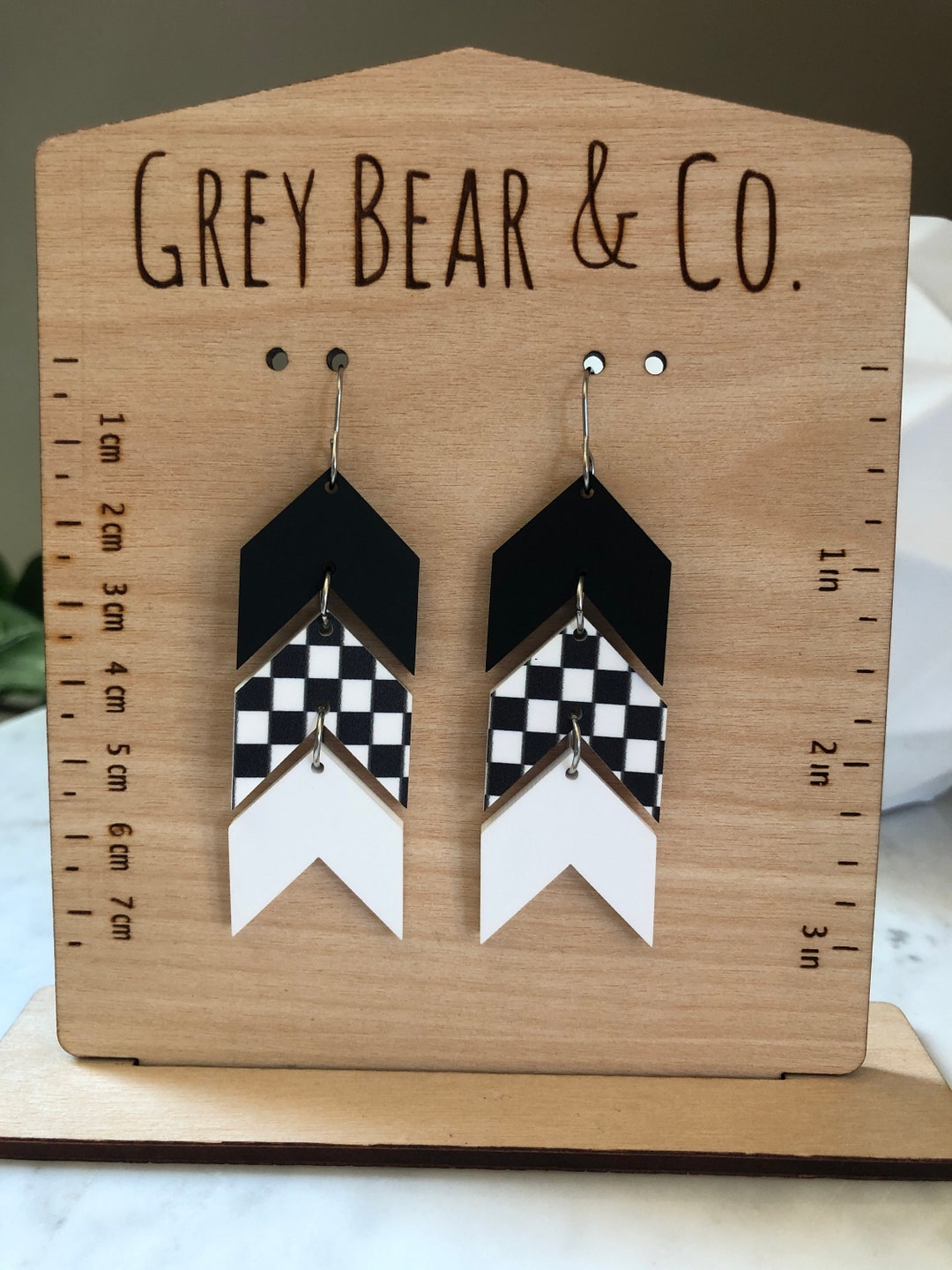 Racing Earrings, Black and White Checkered Flag Earrings, Arrow Acrylic ...