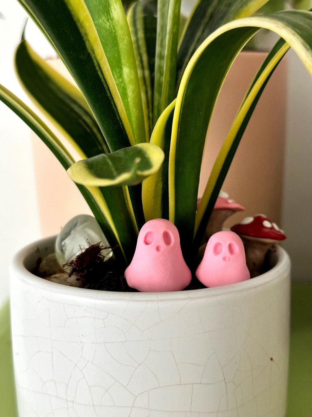 Pink Halloween Plant Decorations Ghost Mushroom Plant Stake, Polymer ...