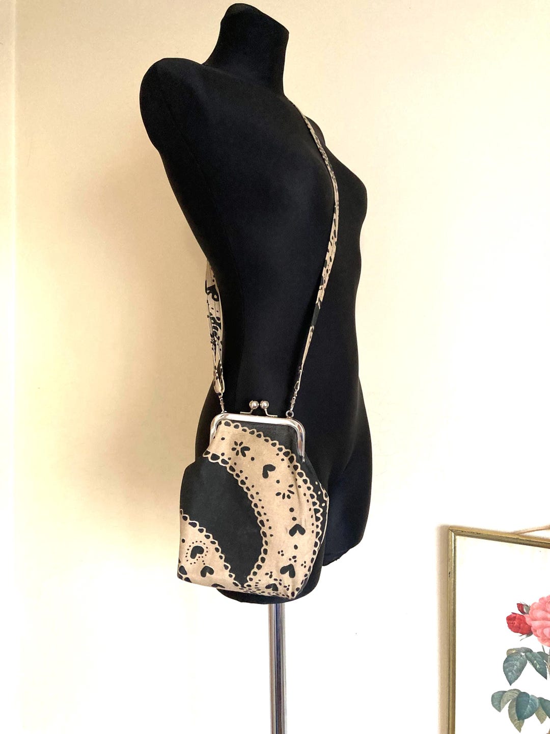 Vintage Textile Shoulder Bag | Beautiful Black/beige Fabric | Top Clasp ...