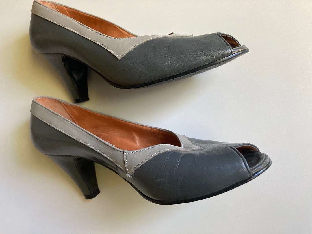 Vintage 70s-80s Peep Toe Heels by Kati | Color Blocked Dark/light Grey ...