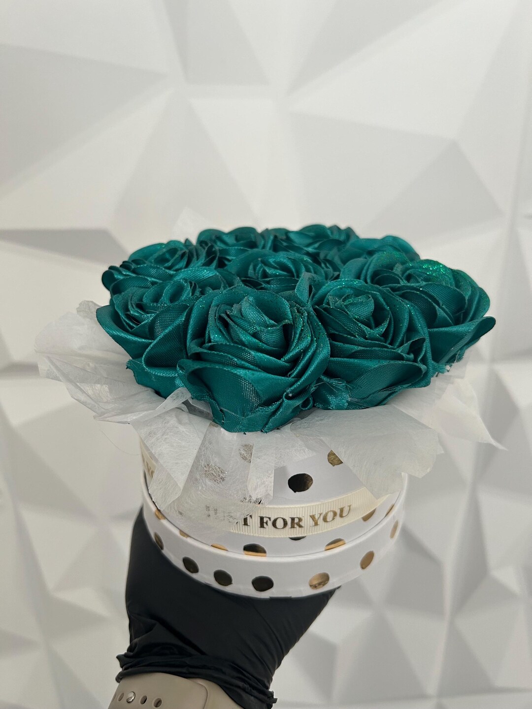 Emerald Everlasting Roses in a Box / Flowers for a Gift / Gift / Roses ...