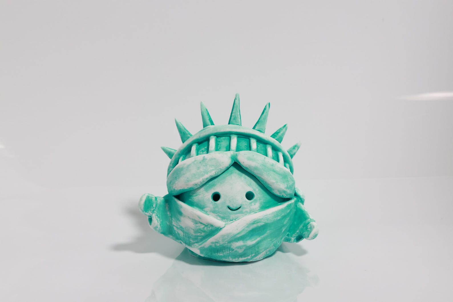 Handmade Statue of Liberty Sculpture With Crystal Holder | DIY Crystal ...