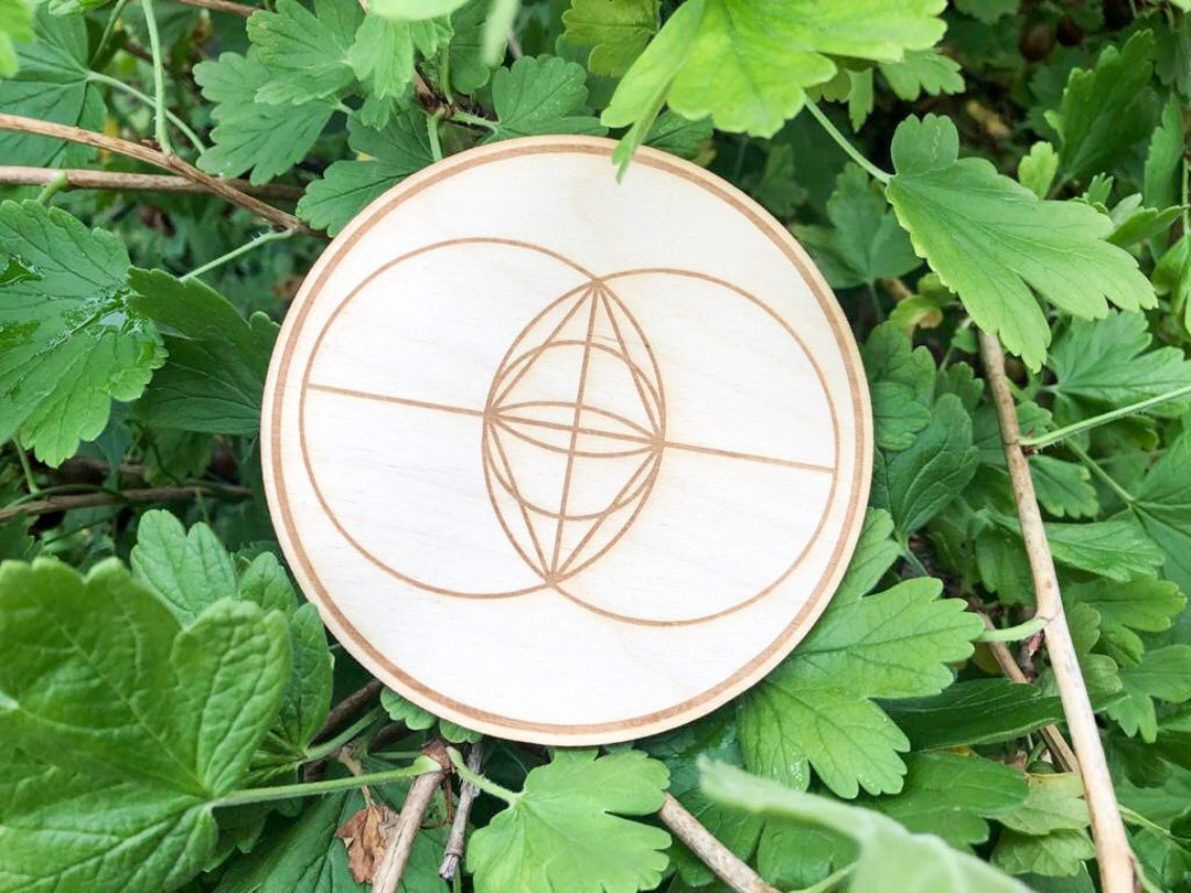Vesica Piscis, Wood Chakras Crystal Grid, Sacred Geometry, Altar ...
