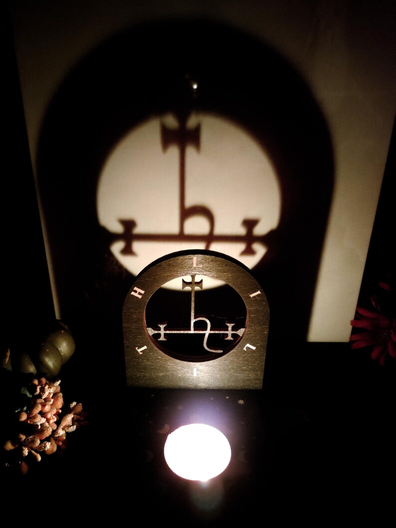 Lilith Sigil Altar – Foldable Wooden Witchcraft Shrine for Shadow Work ...