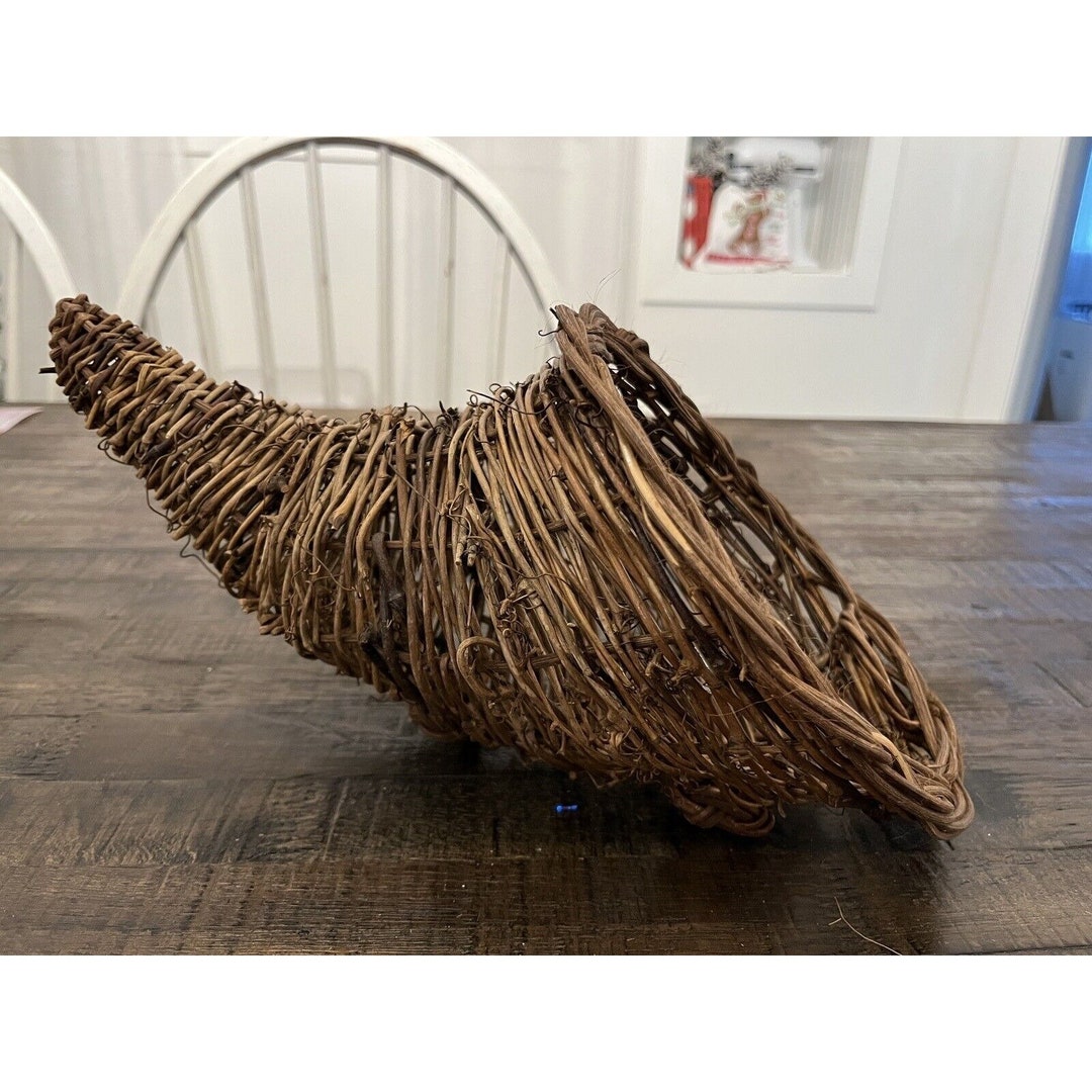 Vintage Cornucopia Holiday Thanksgiving Fall Home Decor Centerpiece ...