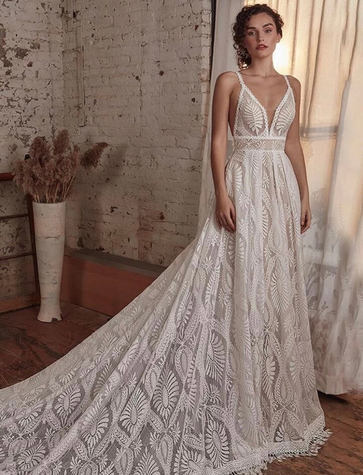 Raven Wedding Dress - Etsy UK