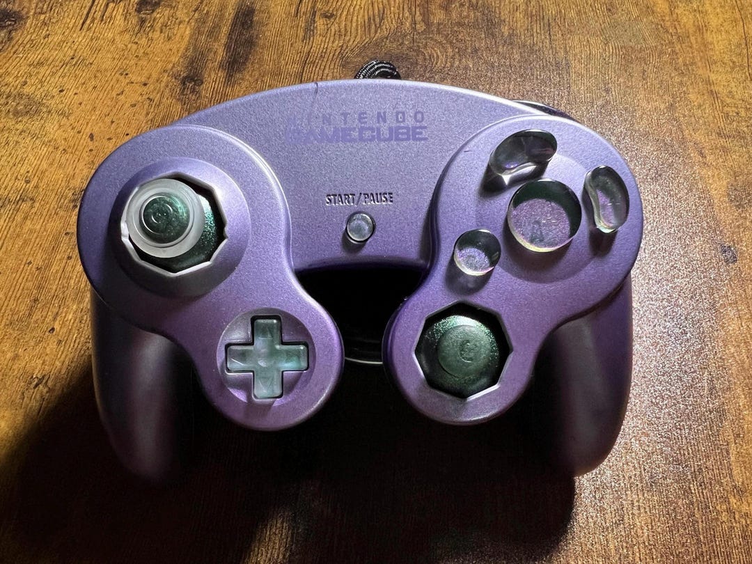 Gamecube Controller W/ No Reset Heartbeat Module | Calibrated | Dyed Platinum Shell | Short ...