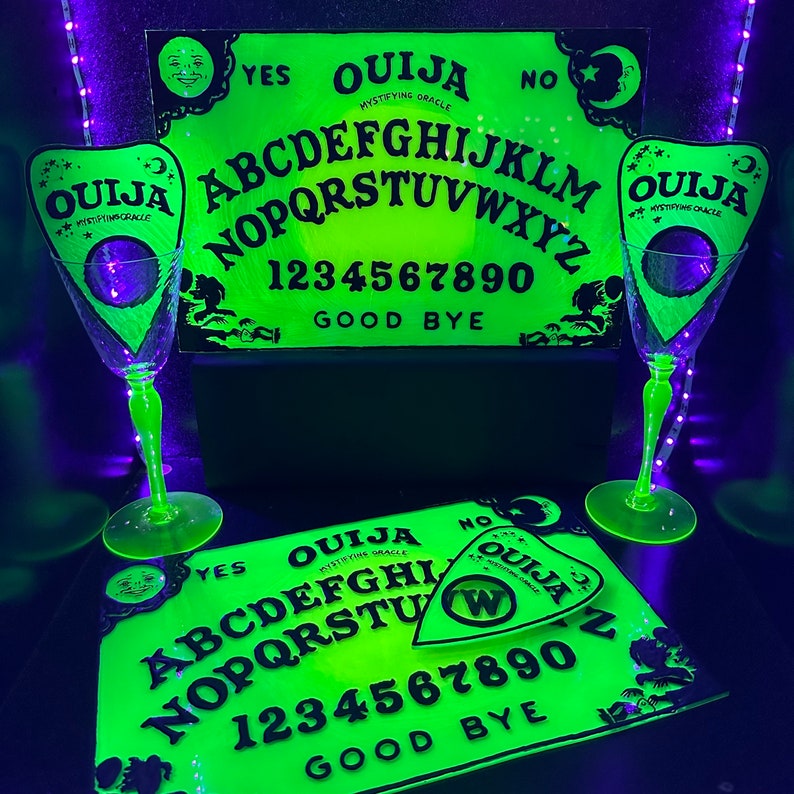 Hand Painted UV Glass Spirit Board & Planchette GREEN - Etsy