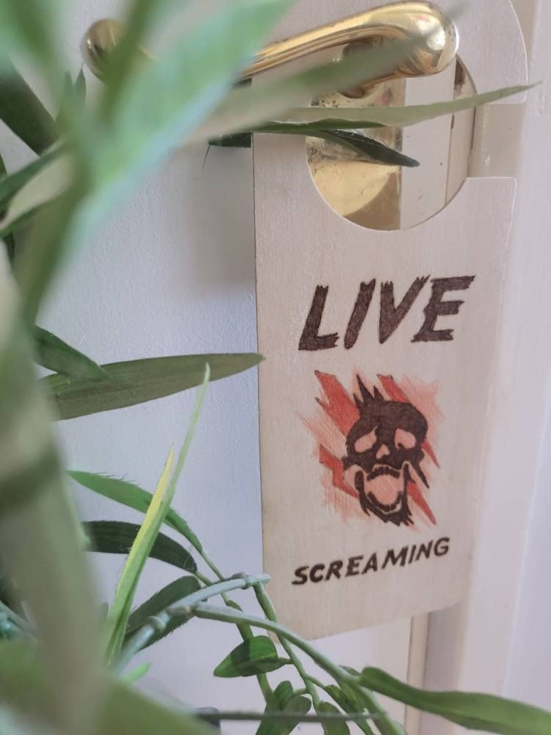 DEAD BY DAYLIGHT Live Screaming Door Hanger dbd, Funny, Streamer ...