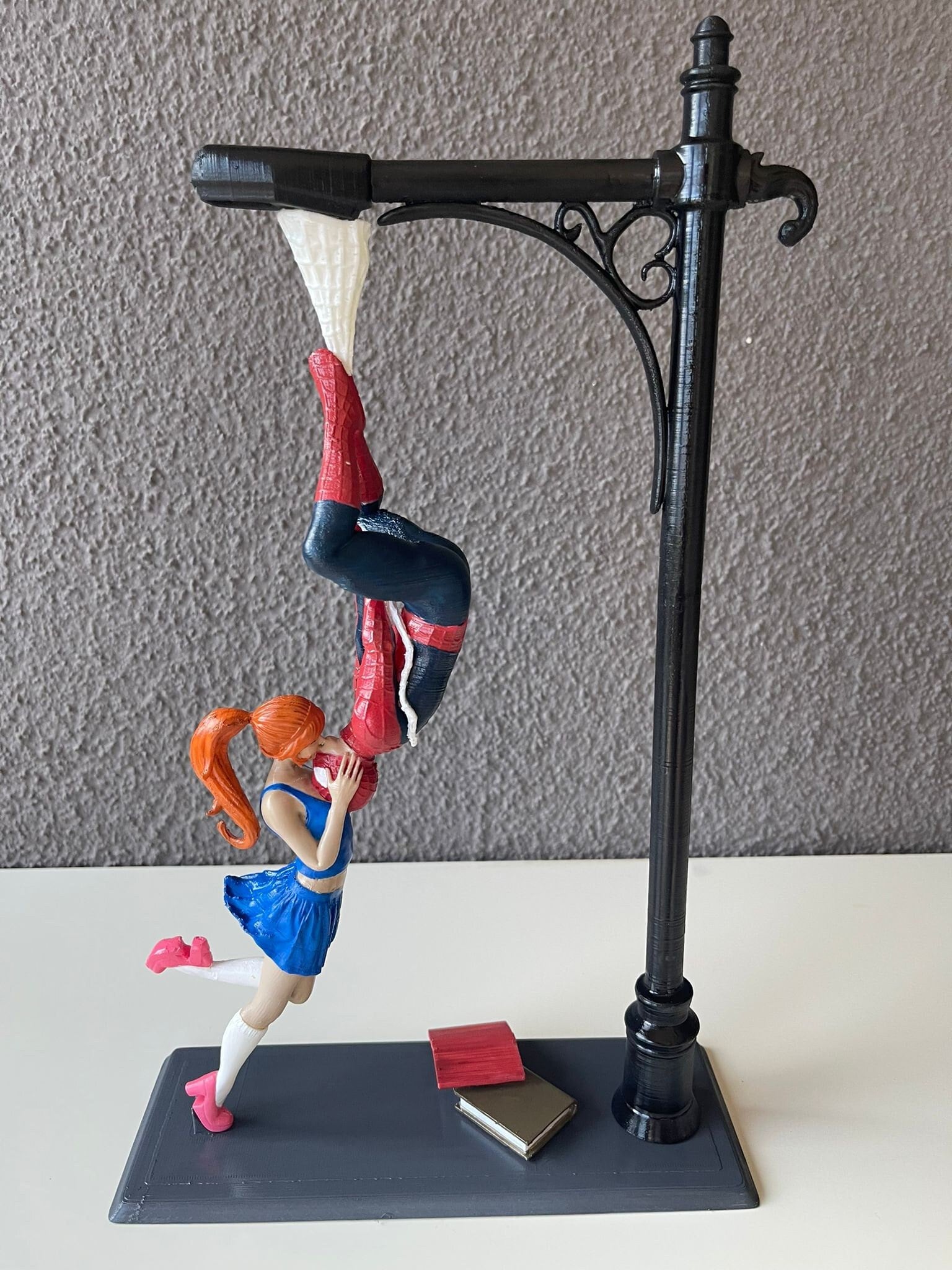 Spiderman Kissing Mary Jane Drawing