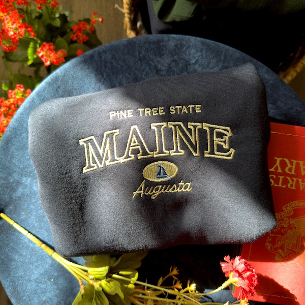 Maine Sweatshirt - Etsy