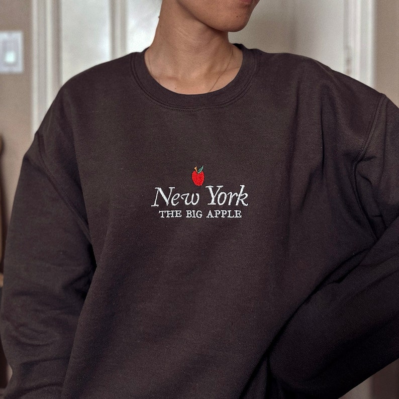 New York the Big Apple Embroidered Unisex Sweatshirt, Vintage Inspired ...