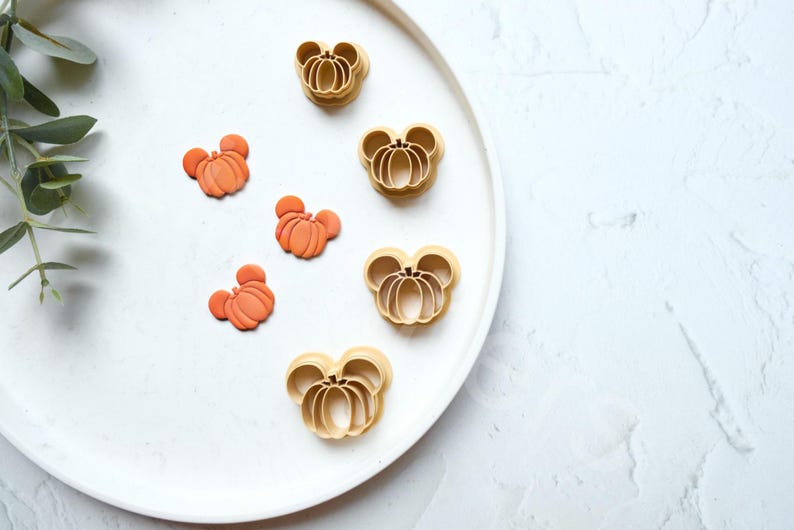 Halloween Pumpkin Mickey Mouse Clay Cutter Set Disney Polymer Earring ...