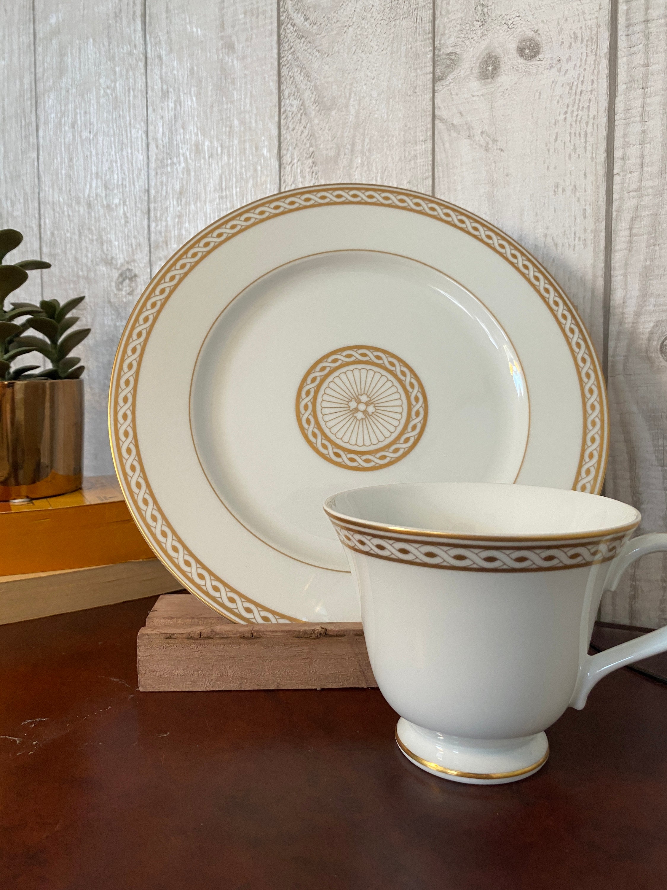 Wedgewood Embassy Collection Plate and Tea Cup Set Tea Cups & Sets Home ...