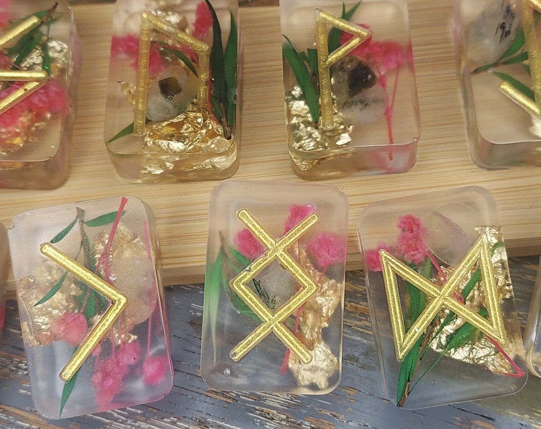 Rune Stone Set Prehnite, Palm & Pink Baby's Breath, Resin Runes With ...