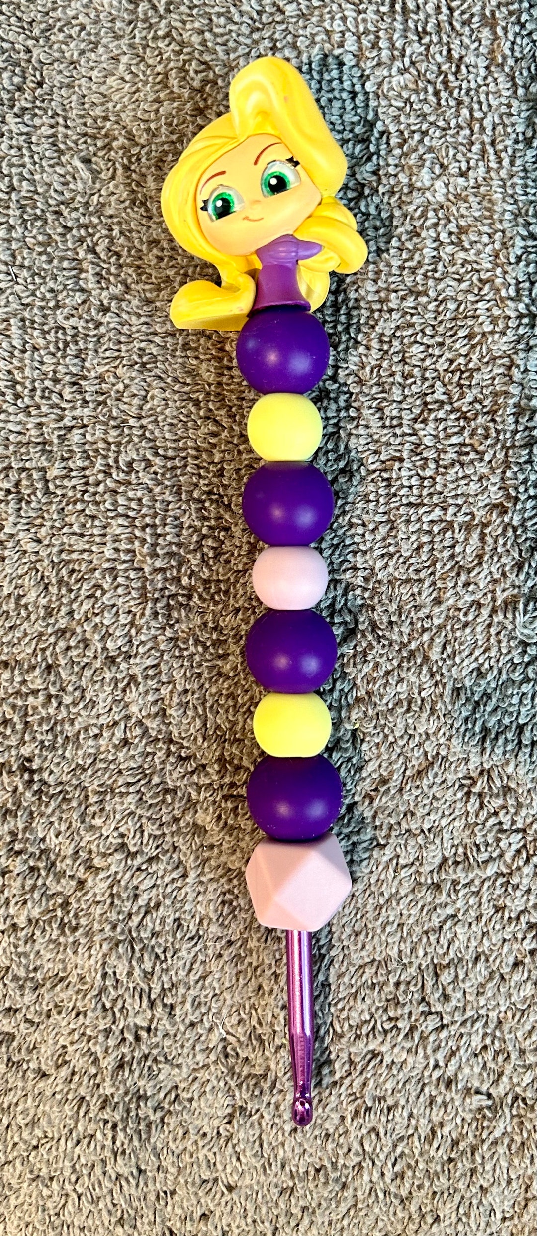 Rapunzel 4 Mm Crochet Hook - Etsy