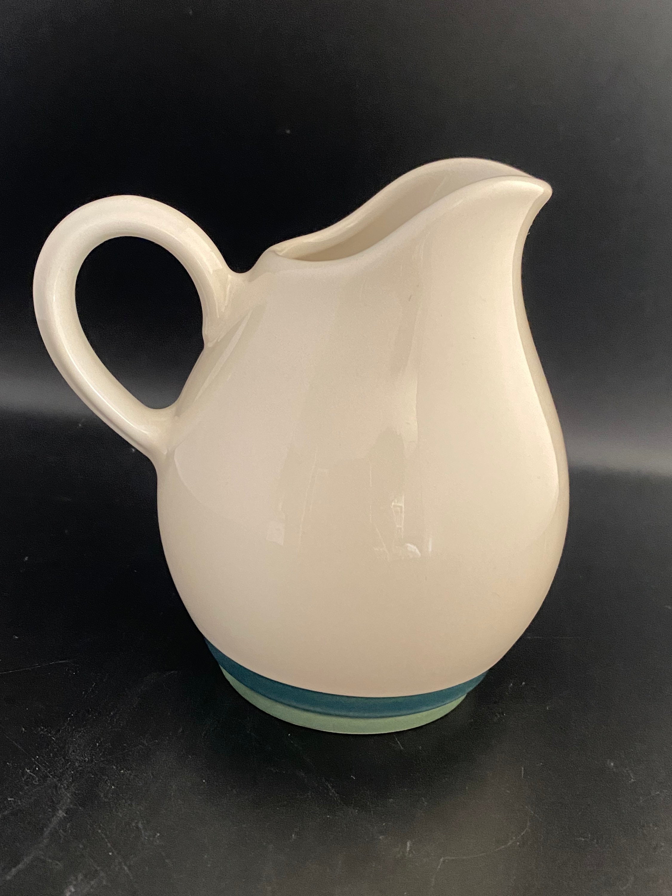 Set of 2 Pfaltzgraff Stoneware Pitchers - Etsy