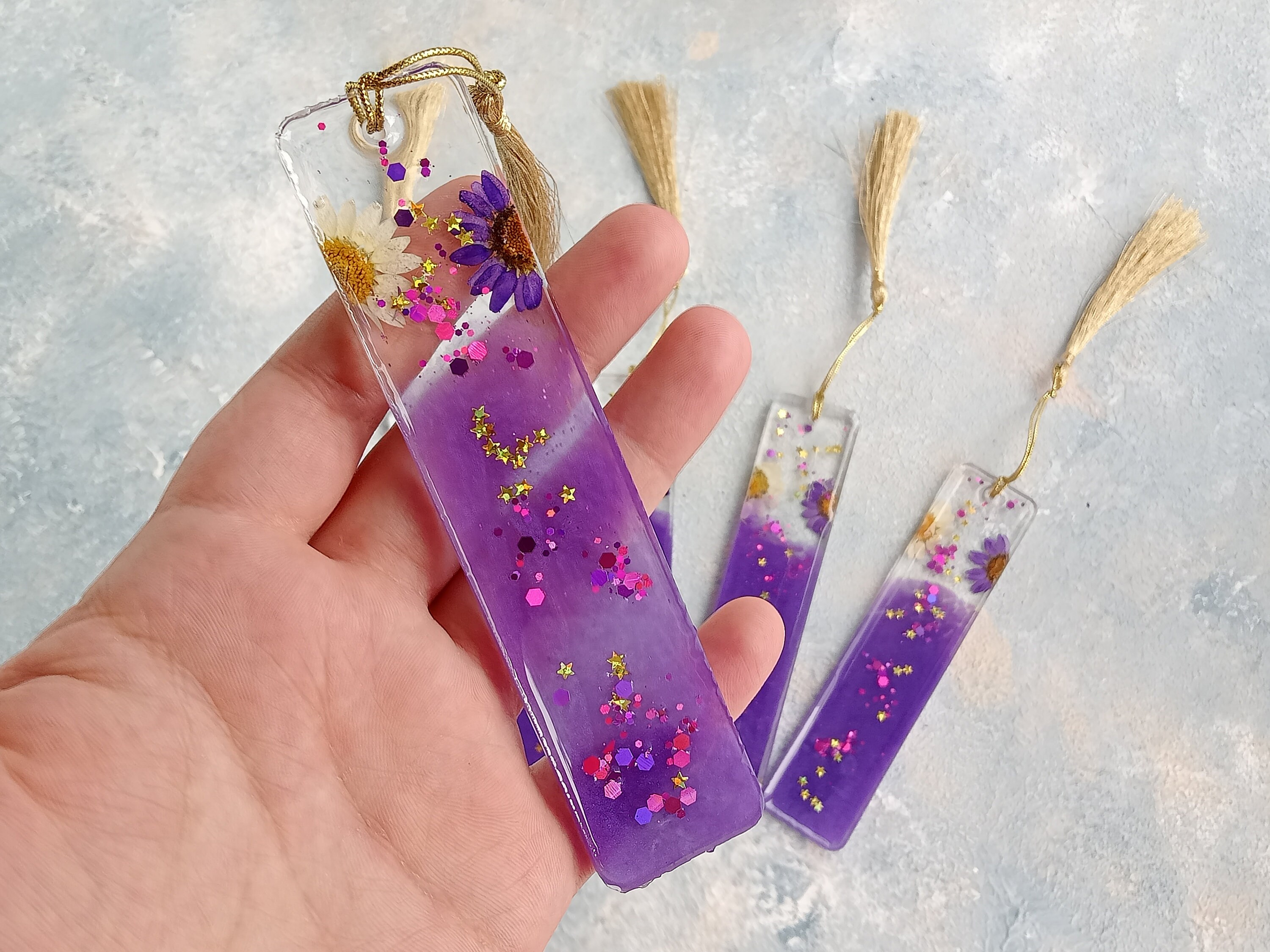 Resin Bookmark With Dried Flowers and Tassel - Etsy