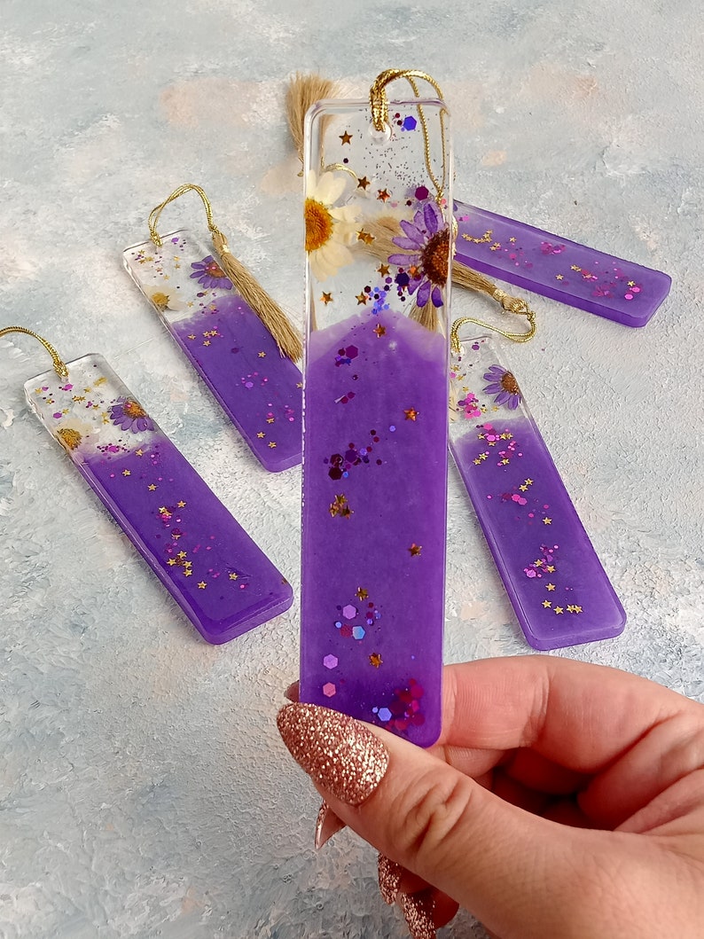 Resin Bookmark With Dried Flowers and Tassel - Etsy