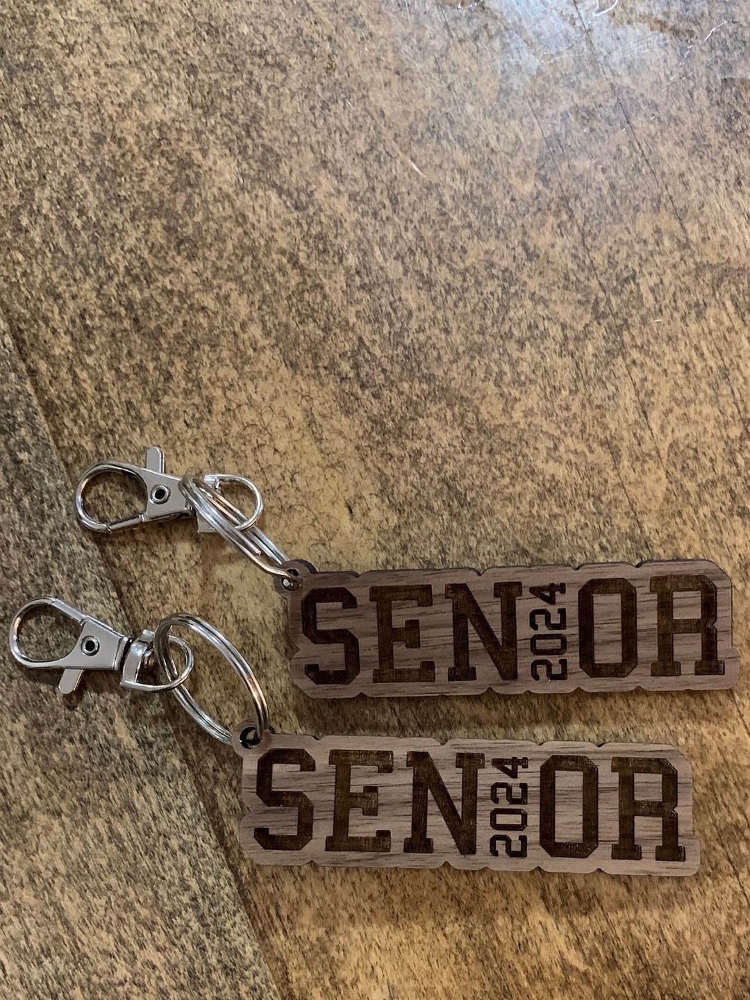 Wooden Senior 2024 Keychain-seniors-graduation-highschool-18-gift ...