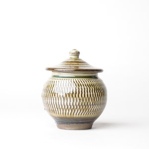 Onta-yaki Tobikanna Futamono Container - Etsy
