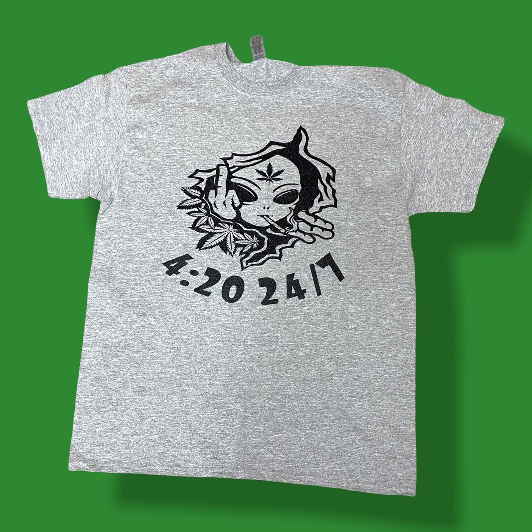 Alien Weed Middle Finger Shirt 4-20 - Etsy