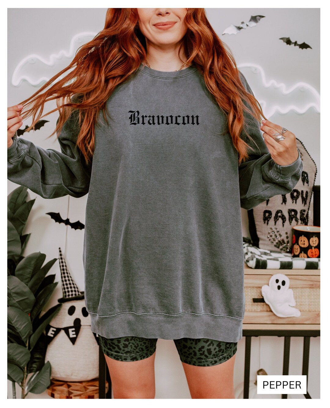 Bravocon Merch Bravo Merch Bravocon Bravocon 2023 Bravoholic Crewneck ...