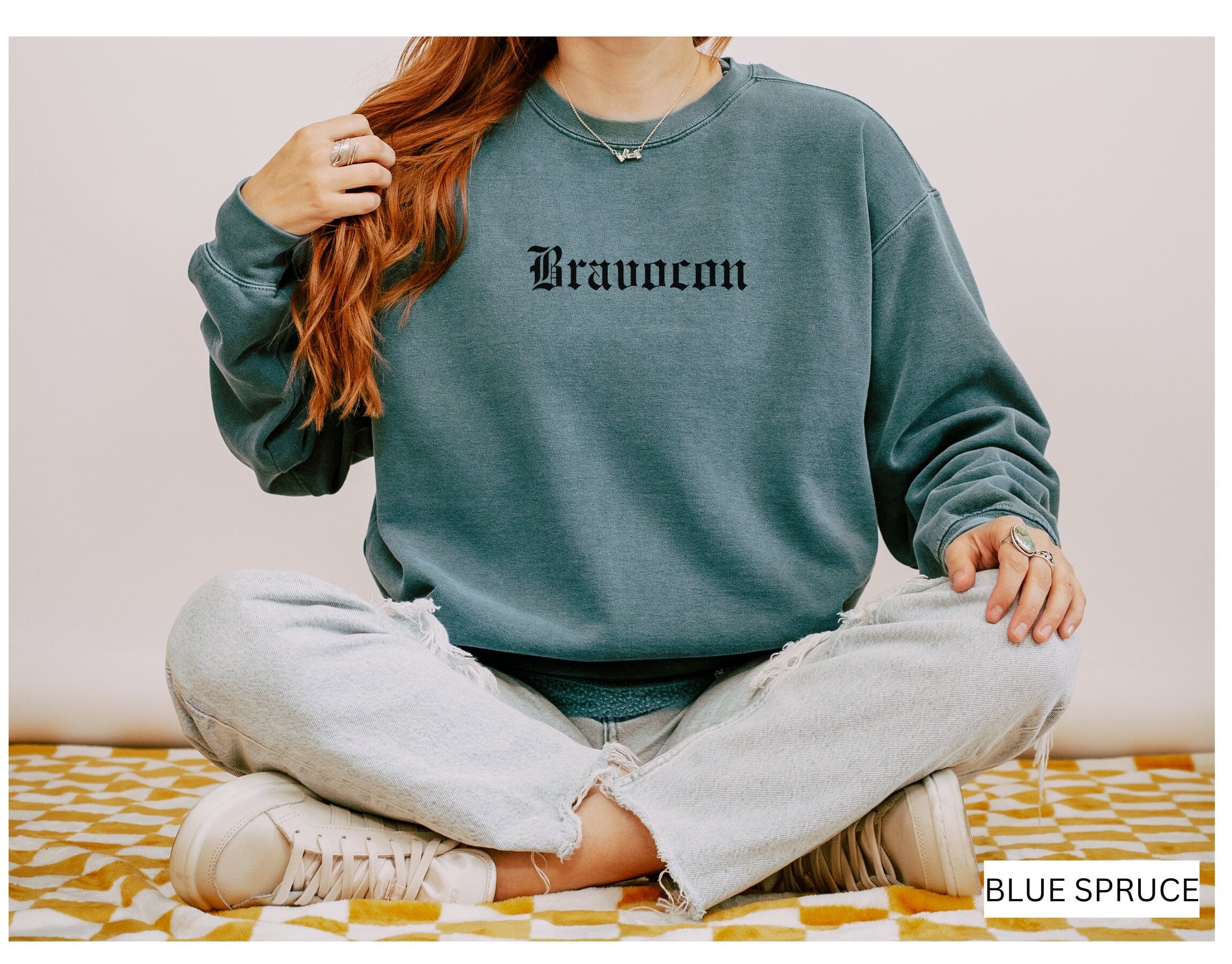Bravocon Merch Bravo Merch Bravocon Bravocon 2023 Bravoholic Crewneck ...