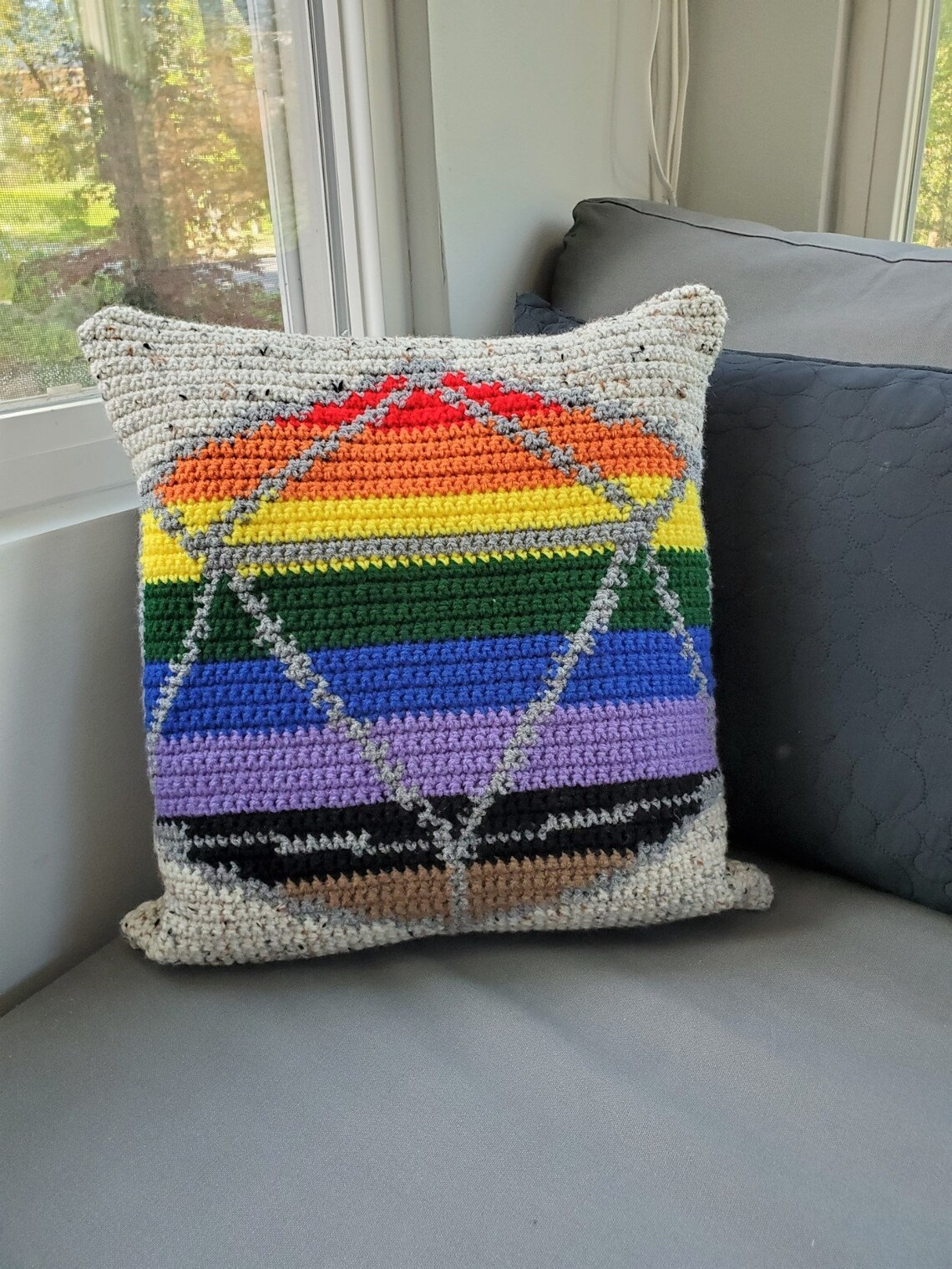D20 Pride Flag Crochet Pillow Pattern, Dungeons and Dragons Rainbow ...