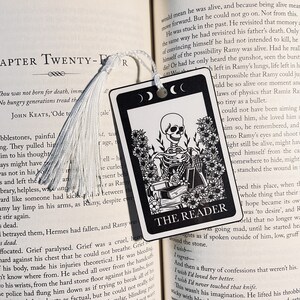 The Reader Skeleton Tarot Card Bookmark | Bookmark | Birthday Gift | Booktok Bookmark | Bookish ...