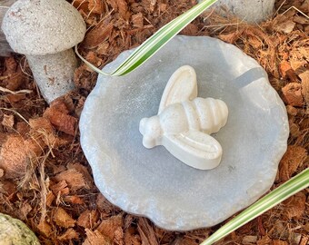 6 Cement Bee Watering Station Butterfly Concrete Puddler Dish ...