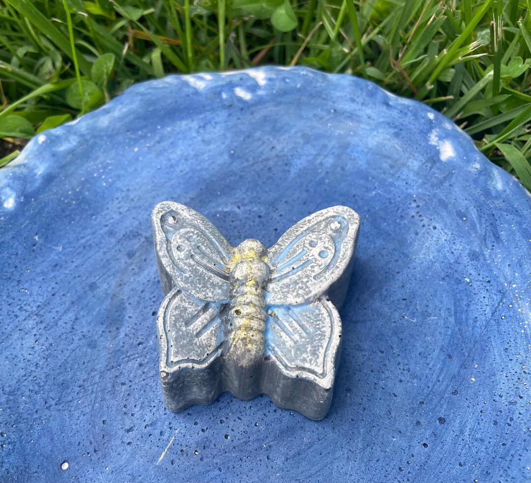 8" Cement Bee Puddler Dish | Butterfly Bath | Butterfly Watering ...