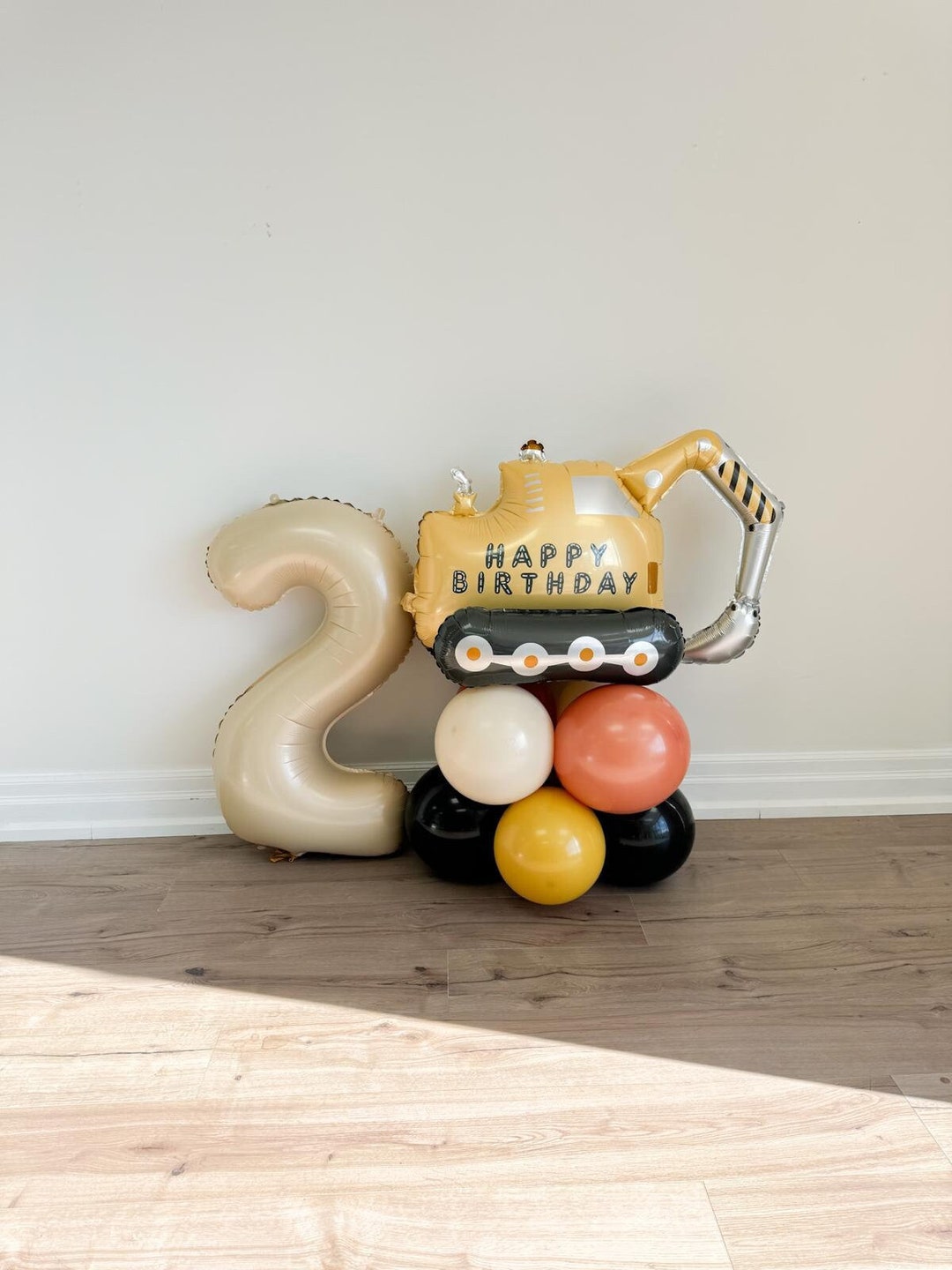 Construction Balloon Decorations Little Builder Balloon Sculpture ...