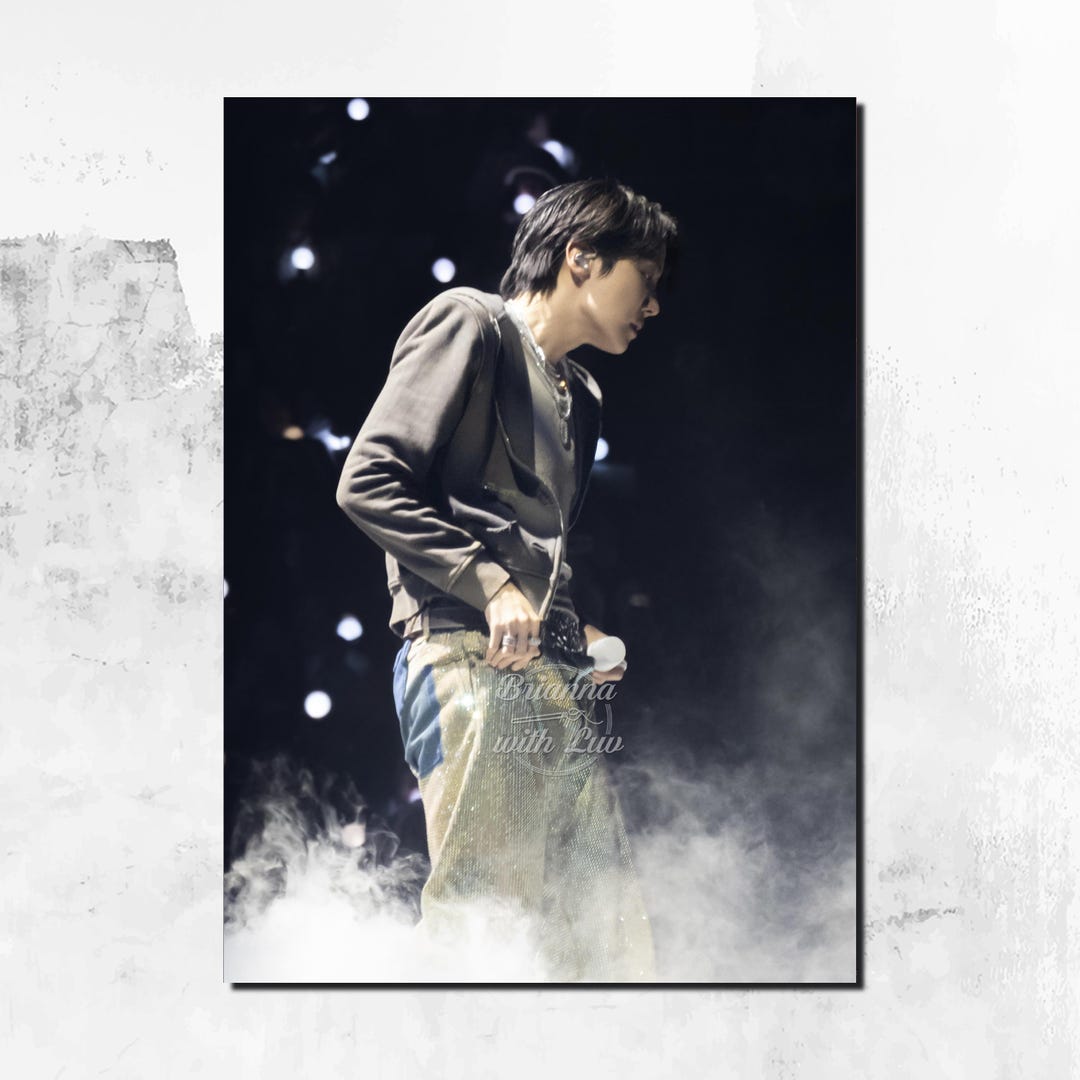 Hobi Concert Photography Print | Hope on the Stage - Etsy