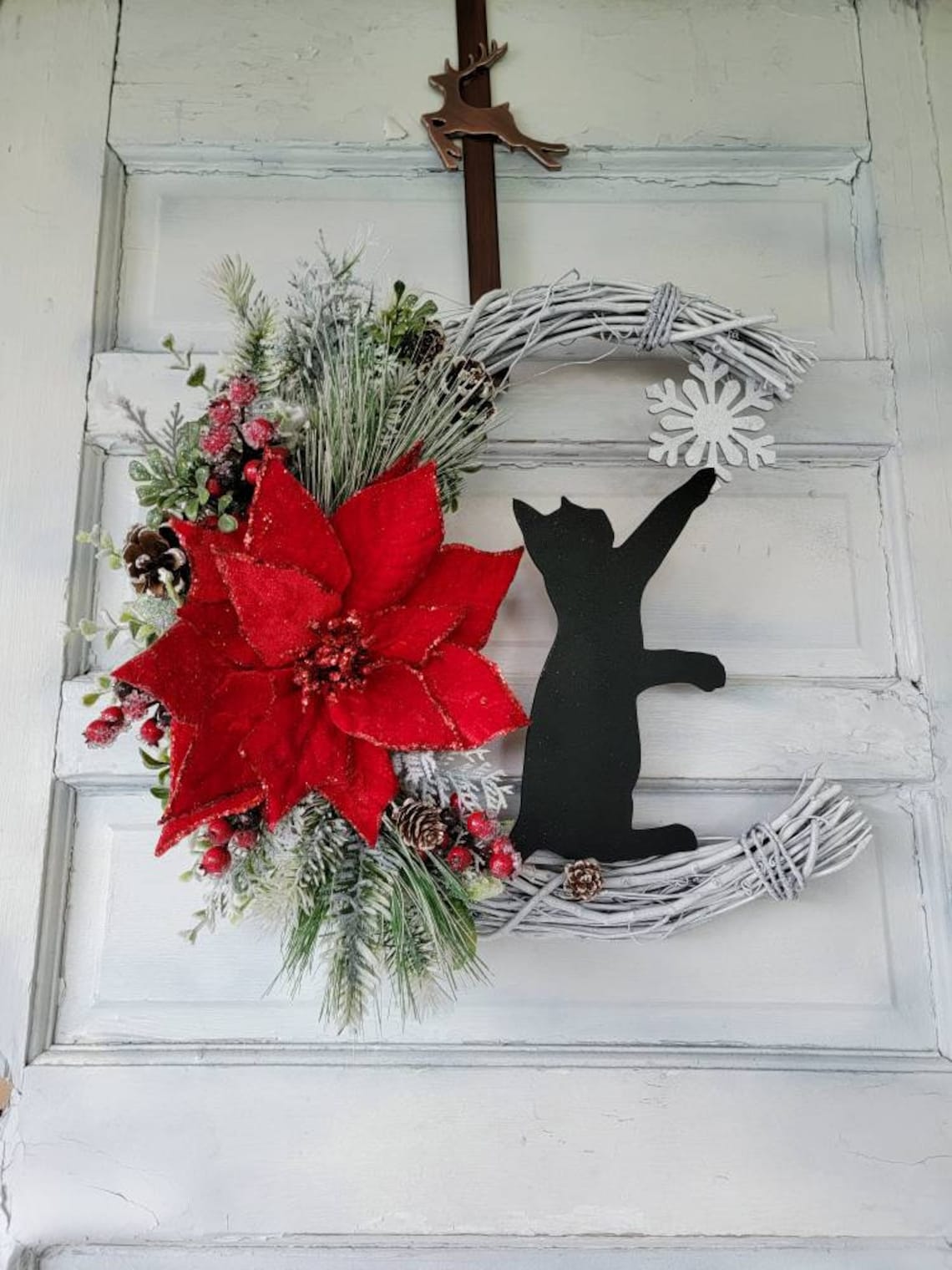 Winter Crescent Moon Black Cat Wreath W/ Poinsettia Witchy - Etsy