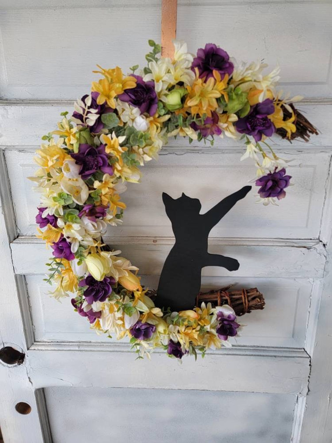 Spring Crescent Moon Black Cat Wreath W/ Tulips & Dangling - Etsy