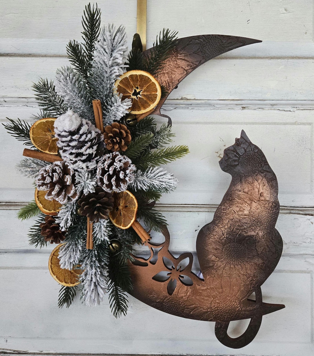 Evergreen Yule Wreath W/ Dried Oranges • Winter Crescent Moon Cat ...