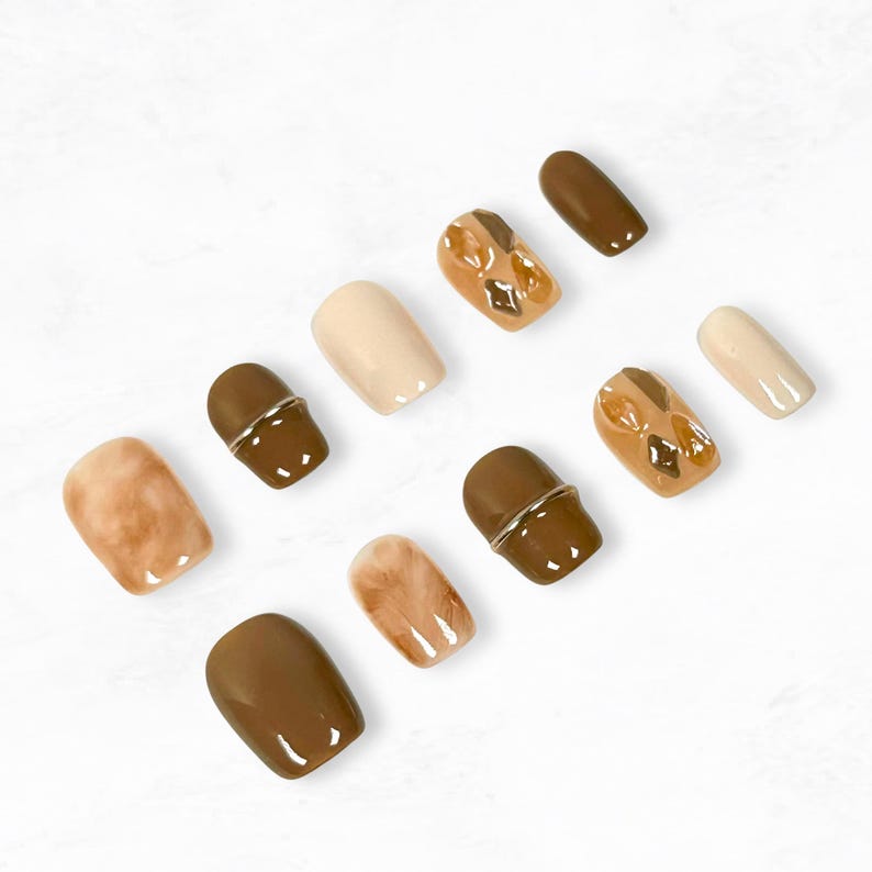 Caramel Brown Press Ons Nails Short Square Nail Set With Glitter Design ...