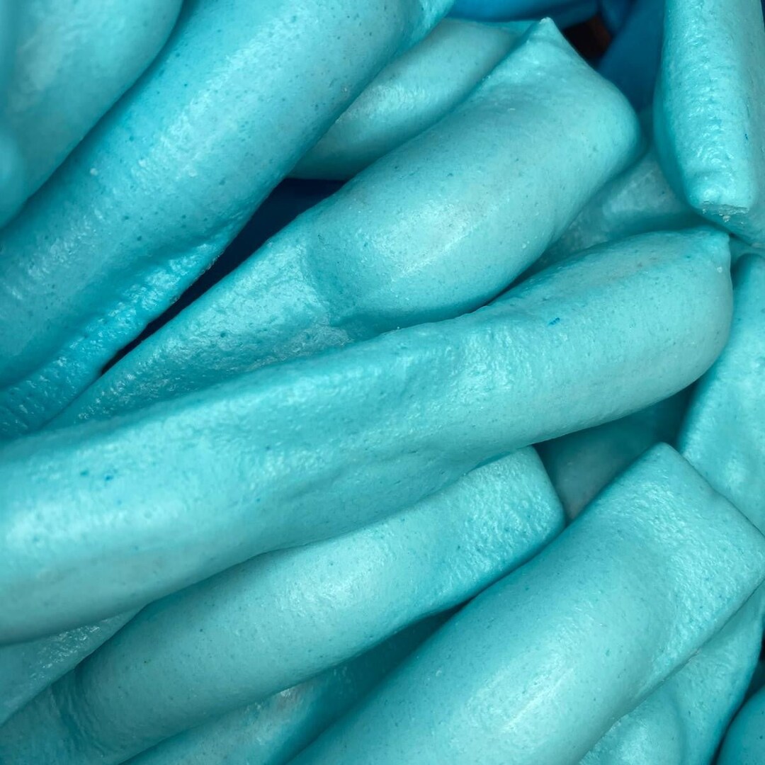 UK Freeze Dried Bazooka Blue Raspberry Chew Bars | Crunchy, Airy and ...