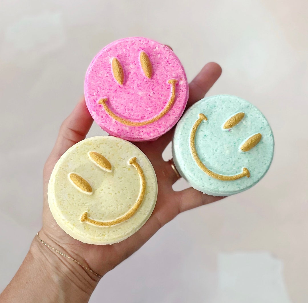 Smiley Face/happy Emoji Bath Bomb - Etsy