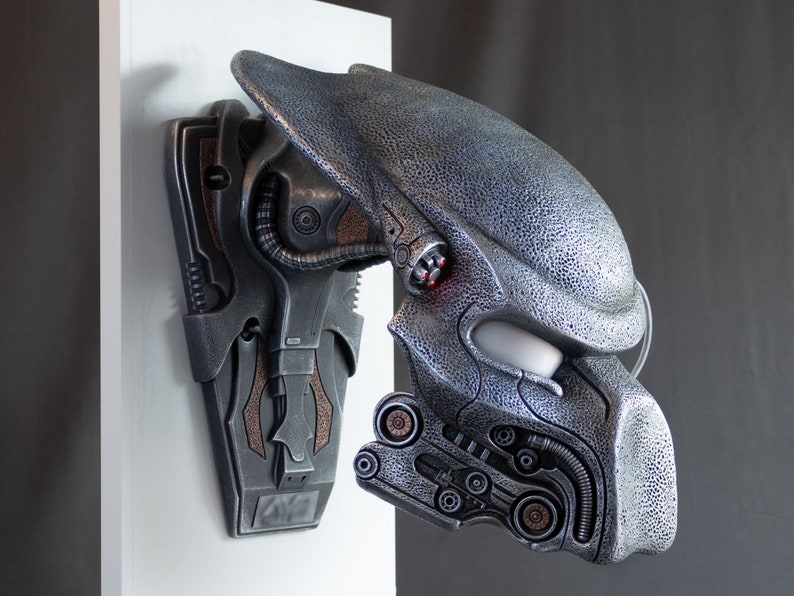 Pyramid Guard Predator Mask Replica - Etsy